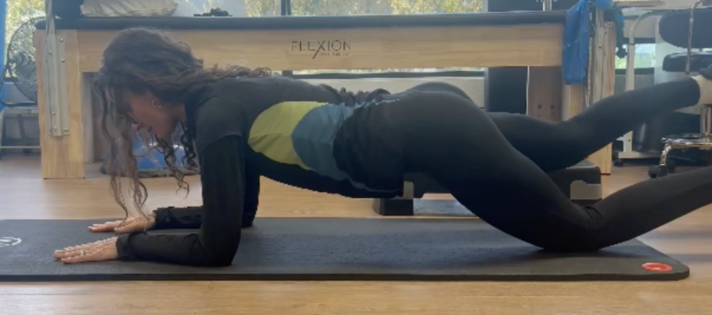 🔥 Next-Level Core Activation: Two Advanced Knee Plank Variations You ...